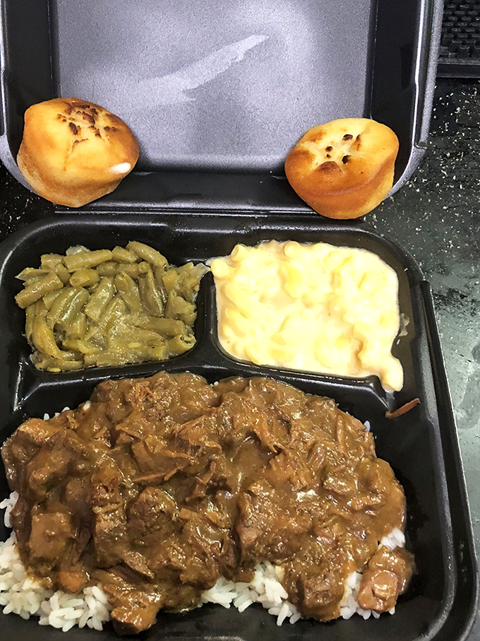 To-go containers that could double as weightlifting equipment. Those beef tips over rice will taste even better at midnight when you raid the fridge.