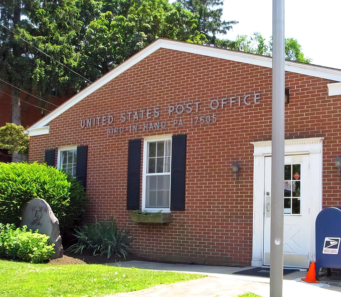 Even the post office in Bird-in-Hand looks like it belongs on a postcard, making you wonder if mailing letters from here somehow makes them more meaningful.