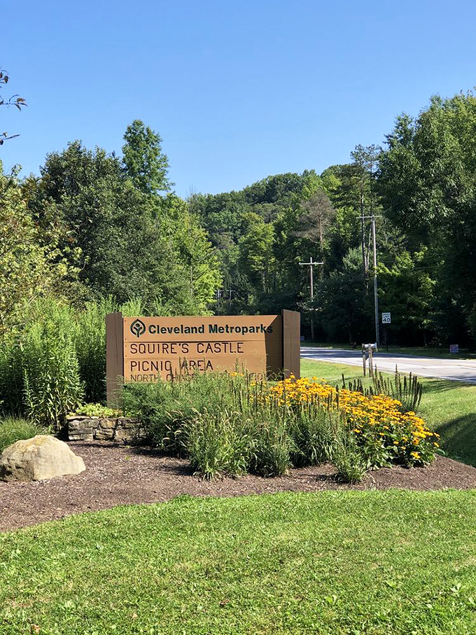 Welcome to royal country&mdash;cheerful wildflowers greet visitors at the entrance, a colorful contrast to the gray stone waiting beyond.