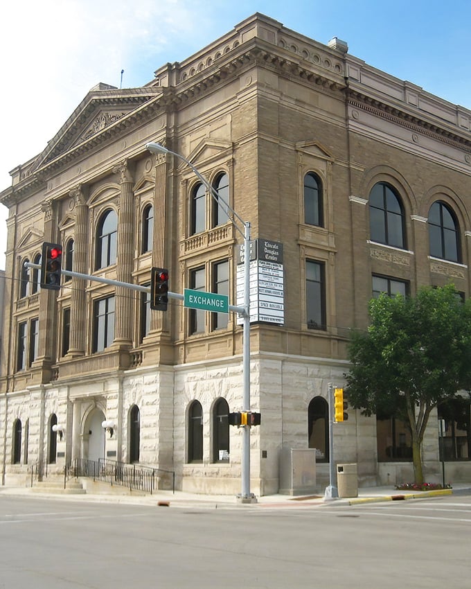 The stately Lincoln-Douglas Center stands as Freeport's architectural exclamation point. Where history and civic pride meet at the corner of Impressive and Substantial.