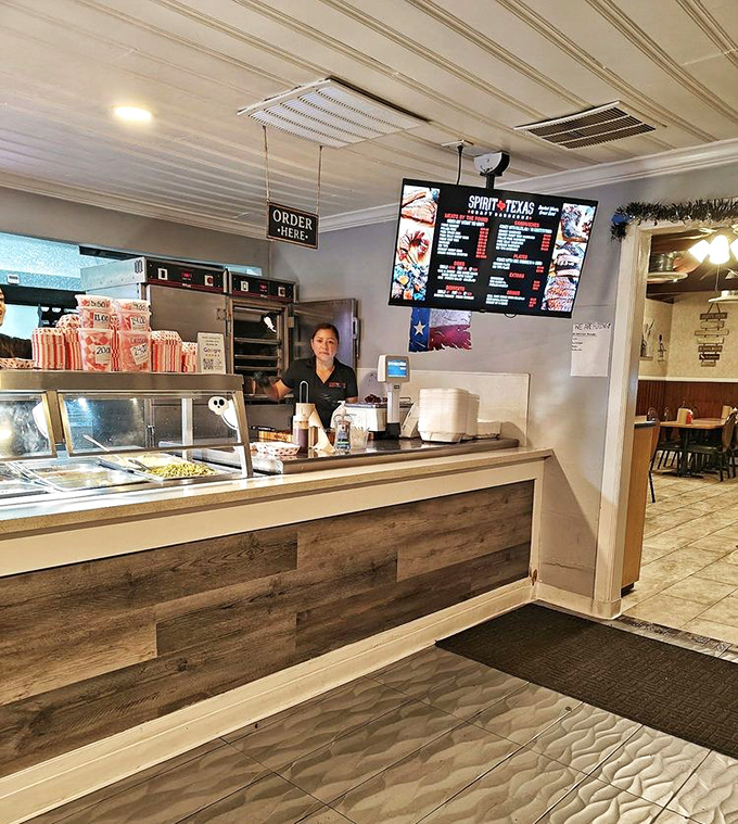 The moment of truth: ordering. Choose wisely, though there are no wrong answers when everything emerges from those magical smokers out back.