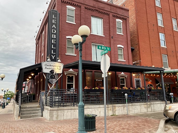 The corner of 8th and Q Streets might as well be renamed "Comfort Food Boulevard." LeadBelly's welcoming exterior promises delicious things inside.