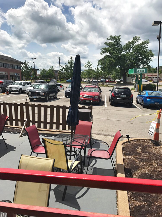 The patio seating area&mdash;where strangers become friends united by the universal language of "mmmmm." Summer afternoons were made for this.