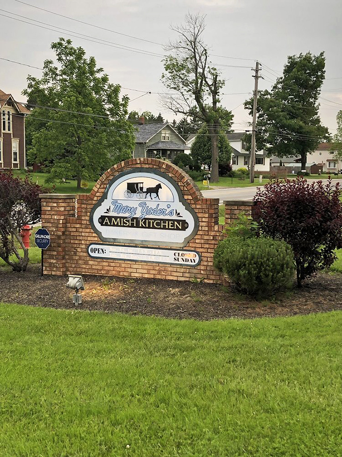 The iconic sign marks the entrance to flavor country. Like Vegas for comfort food enthusiasts, what happens at Mary Yoder's rarely stays there &ndash; it follows you home on your hips.