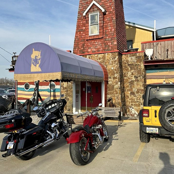 Even the motorcycles know where to find great seafood, lining up outside the iconic entrance like hungry sailors returning to port.