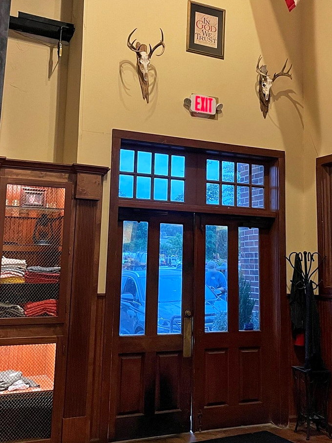 Even the exit is charming, with deer skulls and "In God We Trust" framed nearby. In Mississippi, you leave with a full belly and a blessing.