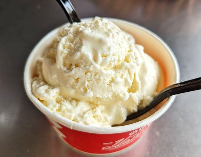 When your mouth is on fire, vanilla ice cream becomes more precious than gold. The perfect sweet finale to Nashville's spiciest symphony. 