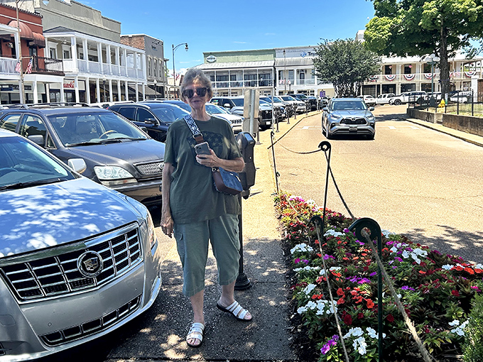 Oxford's sidewalks bloom with both flowers and conversations &ndash; the perfect setting for spontaneous encounters with friendly locals.