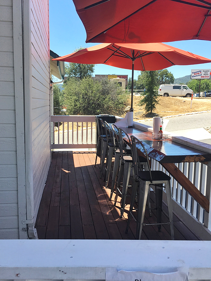 The outdoor seating area offers fresh air with your feast. Those umbrellas aren't just for shade&mdash;they're hiding spots from circling food-jealous birds.