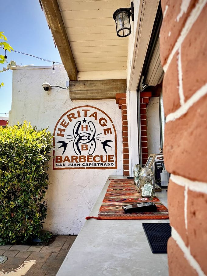 The logo says it all&mdash;horseshoe for luck, crossed forks for serious eating. This wall marking means you've found barbecue nirvana.