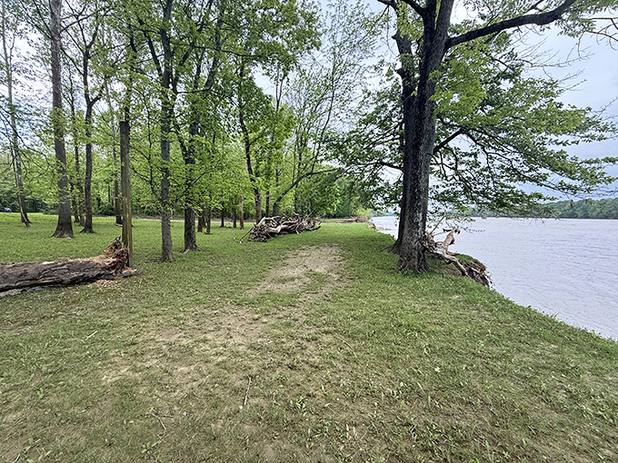 The perfect riverside spot for contemplation, picnics, or practicing your skip-stone technique. Some places just invite you to stay awhile.