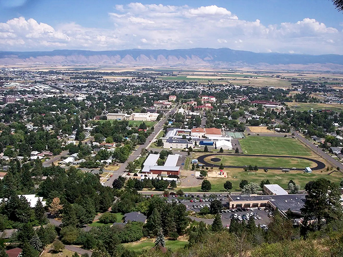The bird's eye view reveals La Grande's perfect positioning&mdash;nestled between mountains yet spread across enough valley to keep real estate prices earthbound.