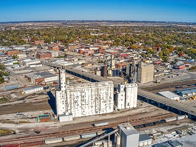 This aerial view reveals Fremont's perfect balance&mdash;small enough to be affordable, large enough to offer everything you need for a satisfying retirement.