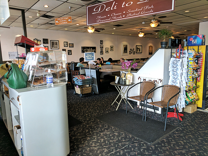 The path to satisfaction is clear – follow the carpet to your booth and prepare for deli bliss.
