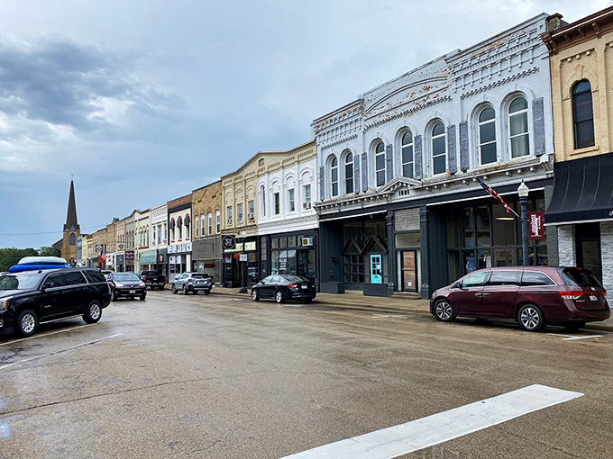 Baraboo's historic downtown looks like a movie set where Norman Rockwell paintings come to life on sunny afternoons. 