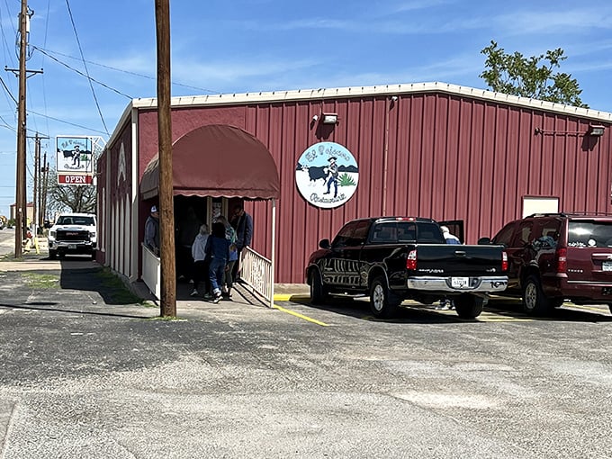 El Paisano's unassuming exterior hides a steak lover's paradise. Like finding a diamond in a metal box!