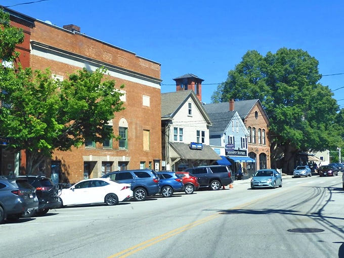 Exeter's brick-lined Main Street looks like a movie set where everyone knows your name by the second visit.