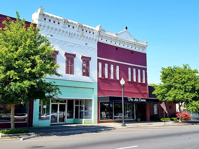 Historic charm meets small-town affordability in Hartwell's colorful downtown, where brick buildings house local treasures without breaking the bank.