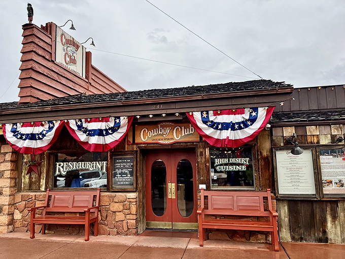 That red rock backdrop makes every steak taste like it's been blessed by the Arizona gods themselves. 