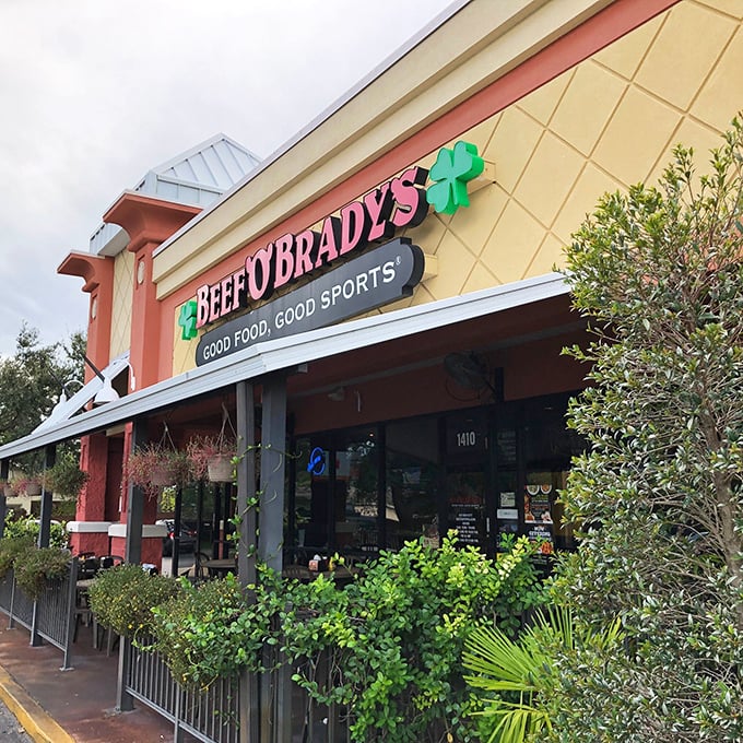 Beef O'Brady's welcomes you with its cheerful facade - where good food and sports create the perfect Florida hangout spot.