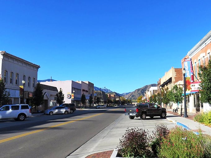 Wide streets, blue skies, and mountain backdrops&mdash;Ca&ntilde;on City's downtown feels like stepping into a Norman Rockwell painting with modern affordability.