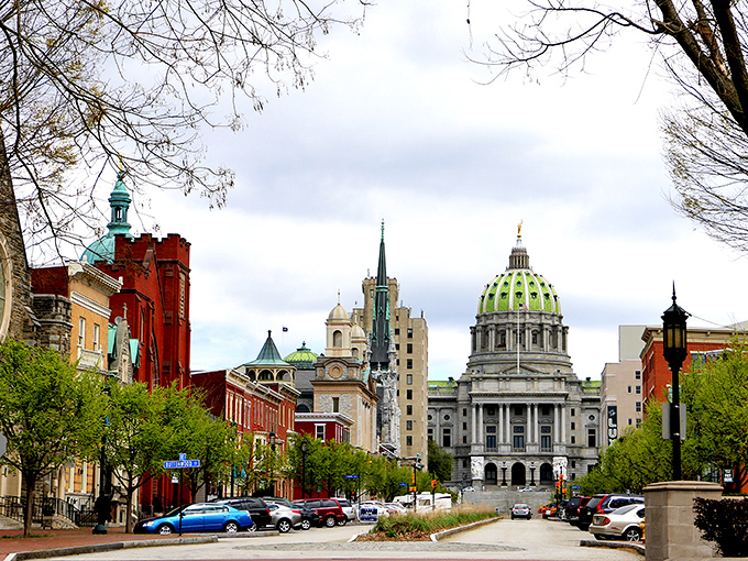 The Pennsylvania State Capitol dominates Harrisburg's skyline like a grand finale at a fireworks show &ndash; impossible to ignore and worth every second of attention. Photo credit: <a href="https://www.flickr.com/photos/tilling-67/" target="_blank" rel="noopener noreferrer">Rina Pitucci</a>	The Pennsylvania State Capitol dominates Harrisburg's skyline like a grand finale at a fireworks show &ndash; impossible to ignore and worth every second of attention.