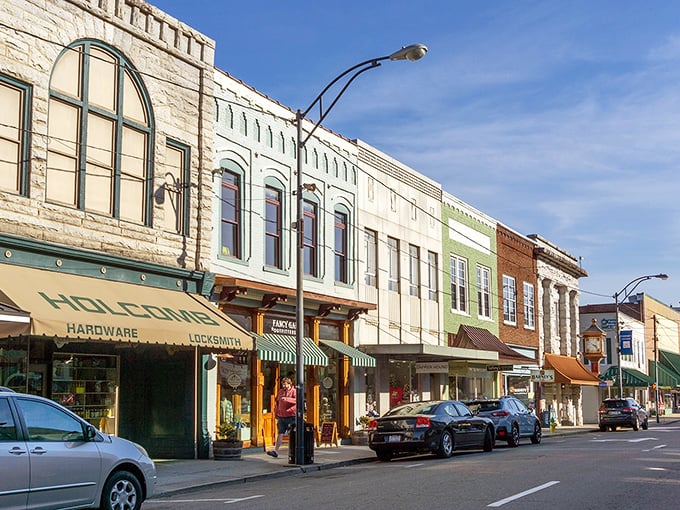 Where small-town charm meets waterfront serenity, Mount Airy's harbor welcomes visitors with peaceful docks and timeless views.
