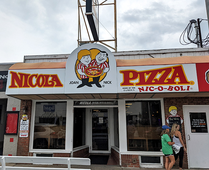 Home of the famous Nic-o-Boli, this Rehoboth Beach landmark proves that sometimes the best meals come from the simplest places.