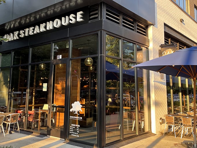 Modern meets classic at Oak's corner location. Those outdoor tables are prime real estate for people-watching between bites of heaven.