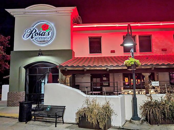 By day or night, Rosa's neon sign calls to pizza lovers like a siren song. The patio practically whispers "come, sit, mangia!"