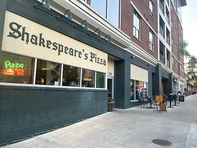 The green exterior might be humble, but inside awaits pizza worthy of a standing ovation &ndash; no iambic pentameter required!