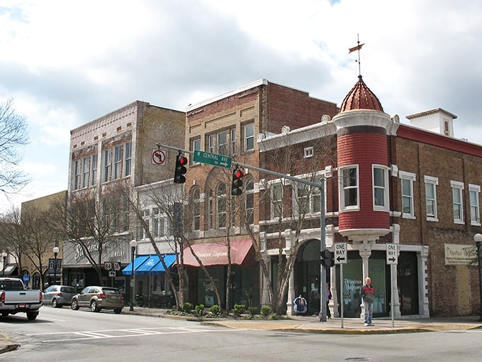 Brick buildings and blue skies create Valdosta's perfect small-town symphony, where your Social Security check conducts a happy retirement. 