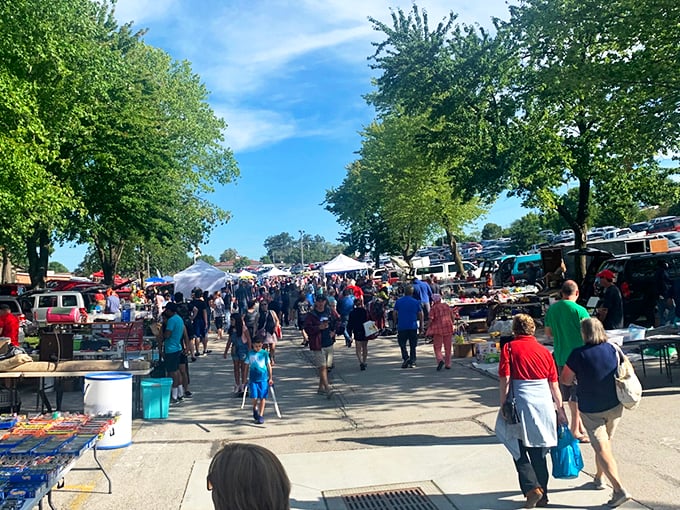 1b. wentzville flea market (wentzville)