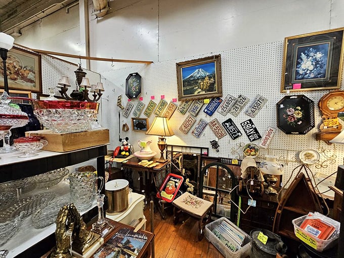 Every booth tells a story&mdash;vintage license plates, crystal glassware, and framed artwork create a time-traveling tapestry of American design history. 