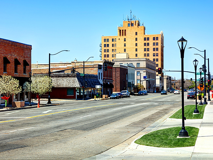 Sunlit streets and well-preserved architecture make downtown Salina feel like a movie set where your retirement dollars are the star.