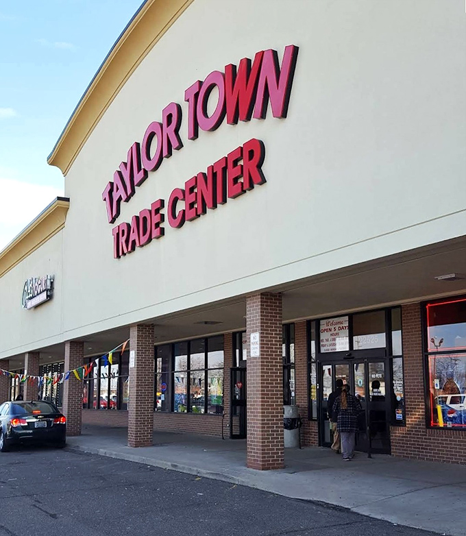 Step through these doors and kiss your shopping list goodbye &ndash; spontaneous discoveries await in this bargain hunter's paradise.