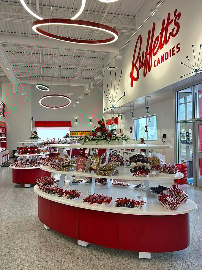 Mid-century modern meets confectionery wonderland inside Buffett's, where circular display islands invite you to circumnavigate mountains of handcrafted treats.