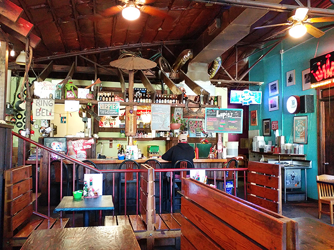 Step inside and time rewinds. Exposed beams, turquoise walls, and decades of memories create the perfect backdrop for culinary nostalgia.