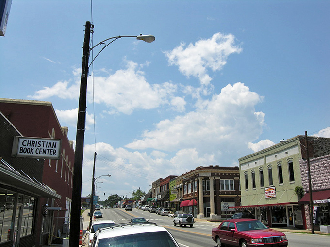 Blue skies and brick buildings &ndash; downtown Heber Springs looks like the movie set for "Small Town America: The Director's Cut."