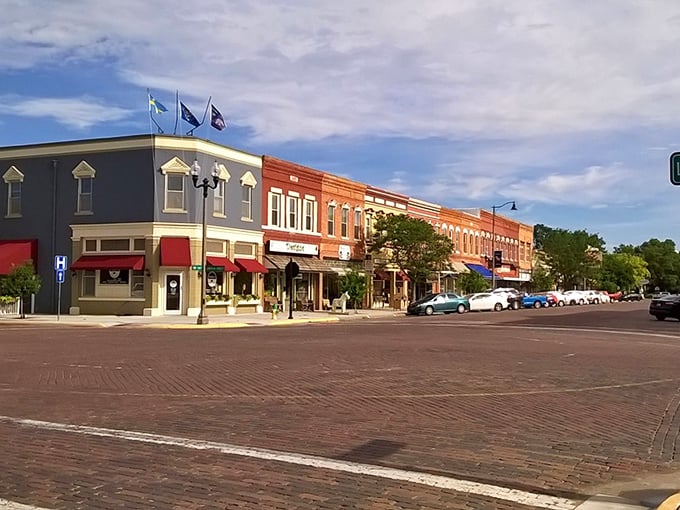 Downtown Lindsborg flaunts its Swedish heritage like a fashionista with vintage treasures&mdash;those colorful storefronts practically singing ABBA tunes in the Kansas breeze.