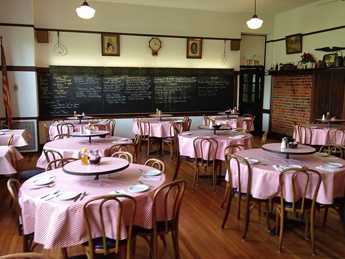 Pink checkered tablecloths and original chalkboards create a dining room where the only pop quiz is deciding between dessert options.