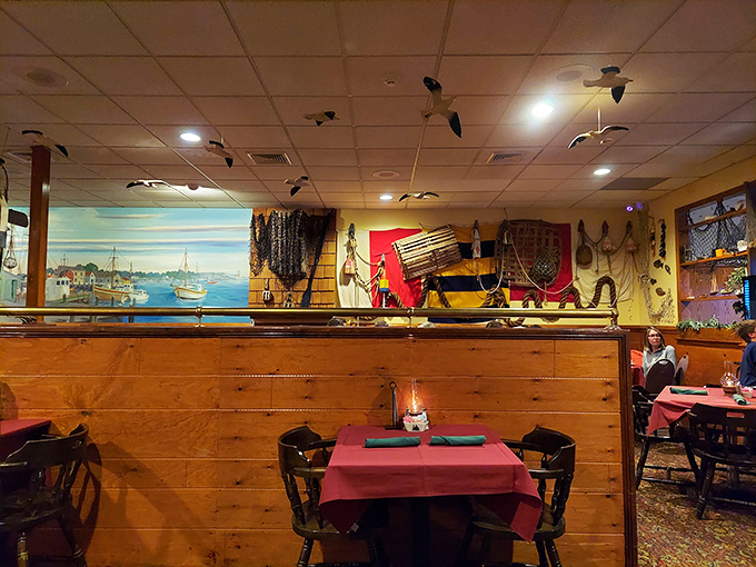 Nautical charm meets cozy dining – wooden accents and maritime murals transport you to a seaside escape without leaving Hanover.