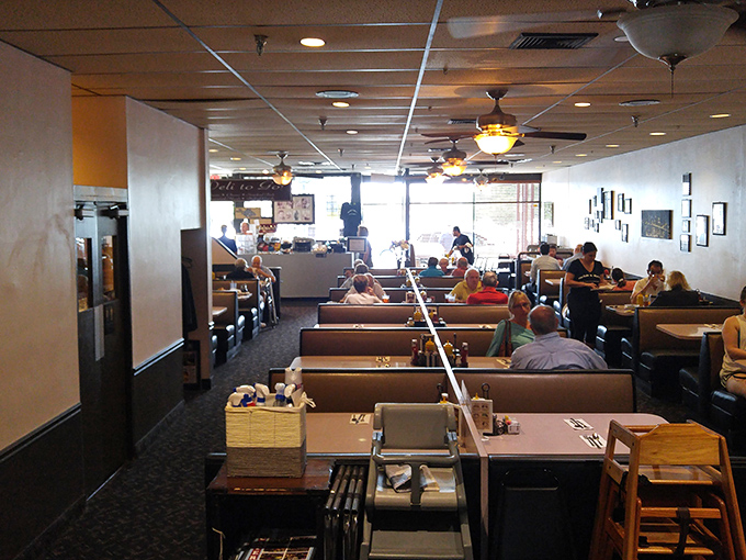 Cozy booths, warm lighting, and the buzz of satisfied diners – this is what deli dreams are made of.