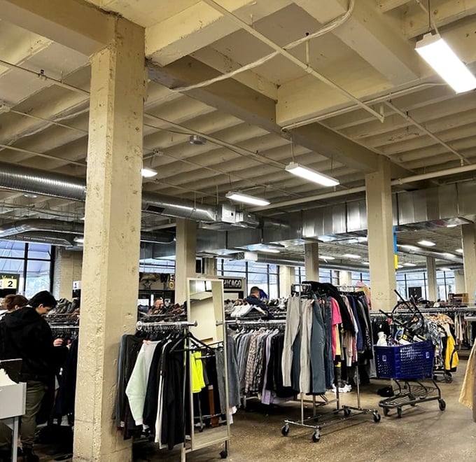 Industrial chic meets bargain hunter's paradise. Those exposed pipes and pillars have witnessed countless "Eureka!" moments from savvy shoppers.
