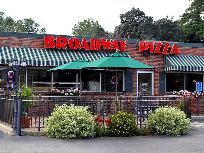 Broadway Pizza: Those green and white striped awnings aren't just for show&mdash;they're practically a bat signal for pizza enthusiasts throughout Richfield.