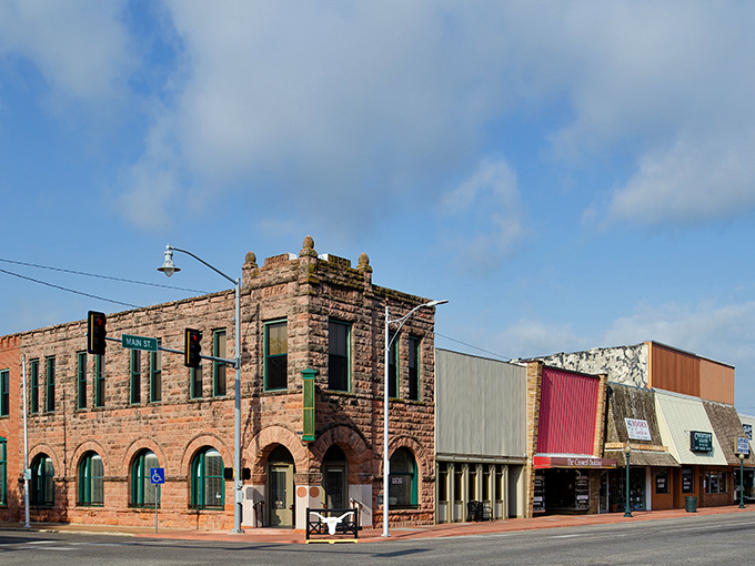 Duncan's brick-paved downtown looks like a movie set waiting for action. Norman Rockwell would feel right at home!