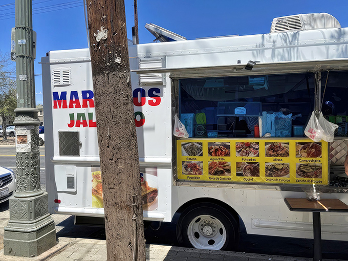 When a food truck draws lines like this, you know something magical is happening inside. 