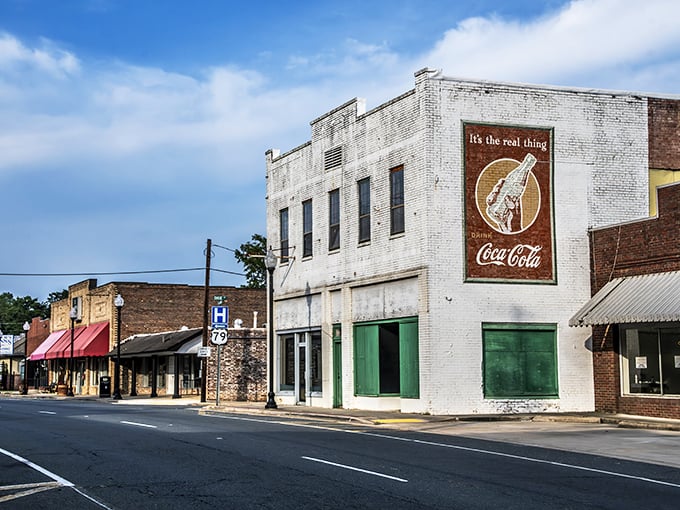 Minden's vintage Coca-Cola mural takes you back to simpler times. Norman Rockwell would've set up his easel right here.
