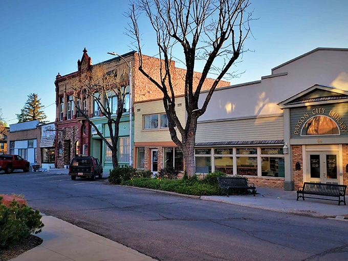 Stroll down Payson's tree-lined streets where the mountain views come free with every reasonably-priced home purchase.