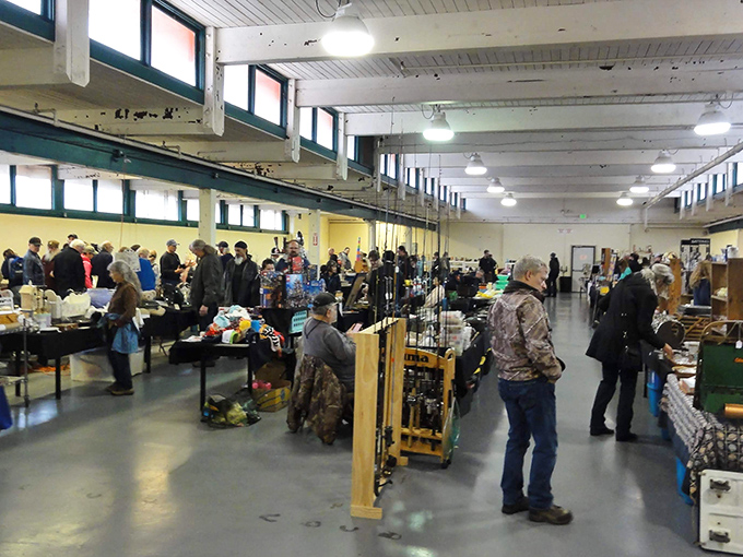 Picc-A-Dilly's spacious layout invites serious browsing. Like a library where instead of books, you're checking out potential new heirlooms.